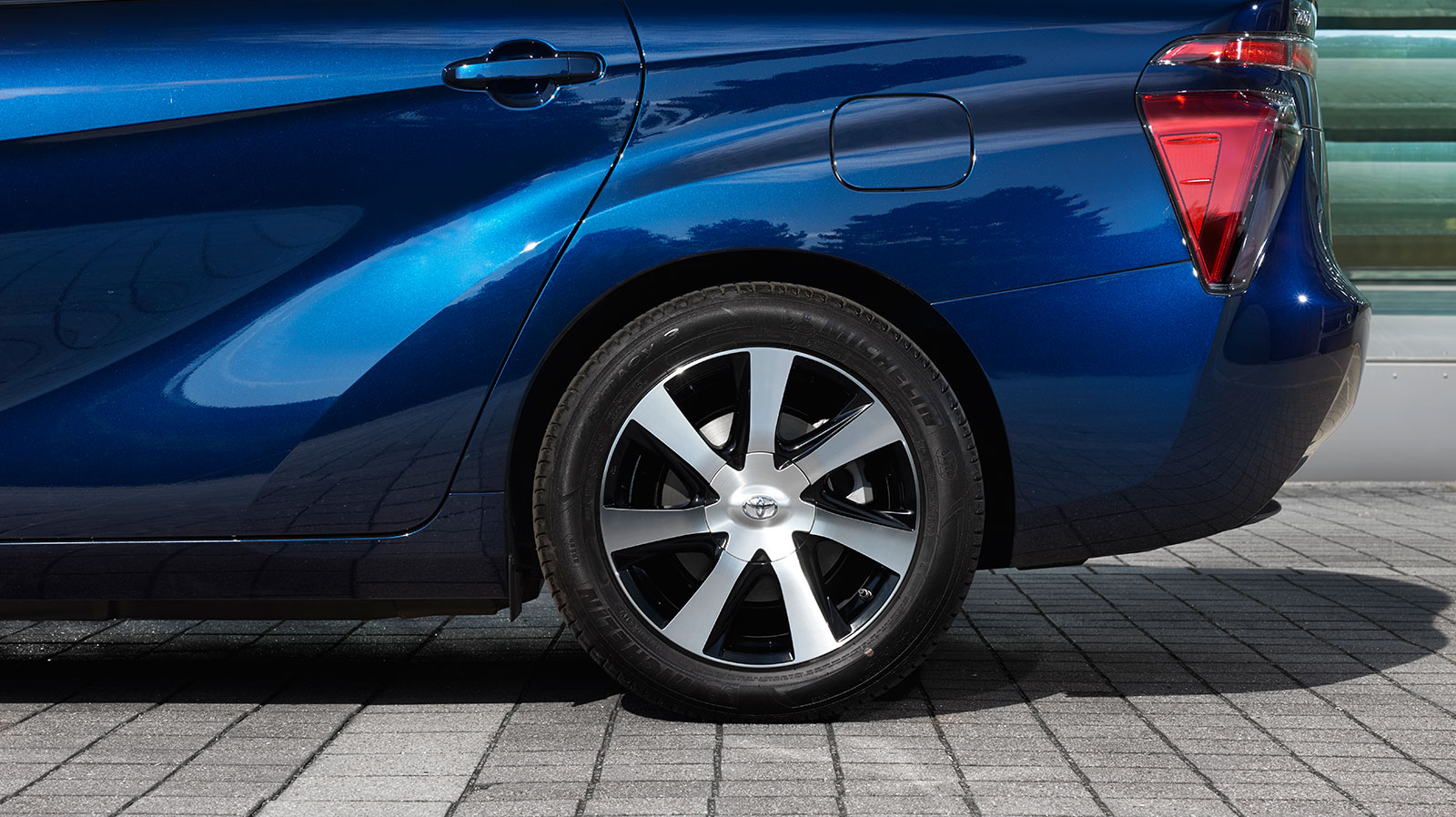 Toyota Mirai: nata nel futuro, pronta per il presente